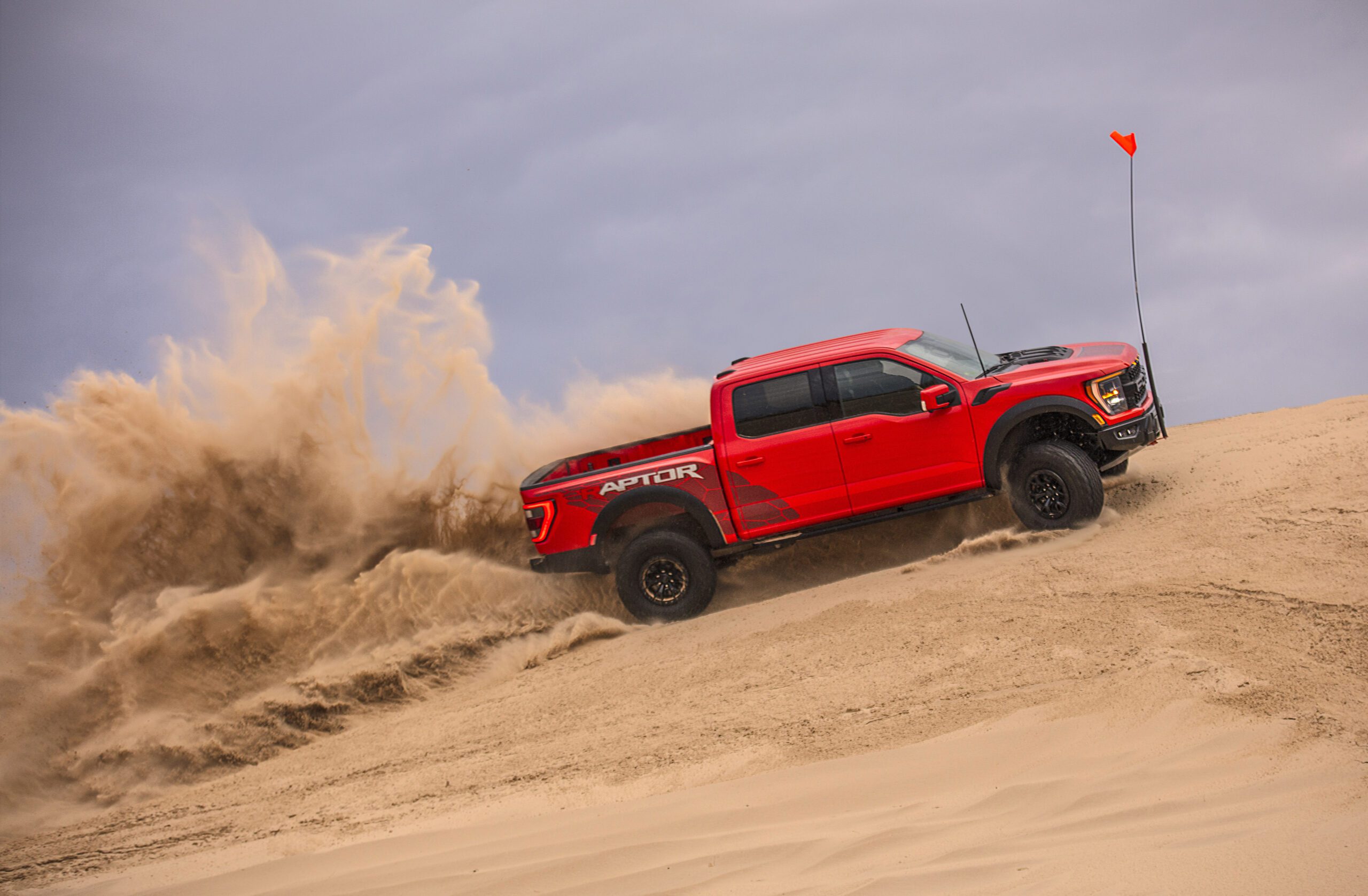 The 2023 Ford F-150 Raptor R has a wonderfully precise GPS nav view ...