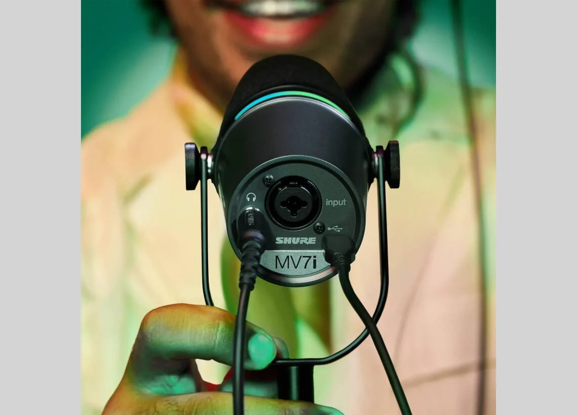 Shure MV7i Microphone: Broadcast-quality sound with no external ...